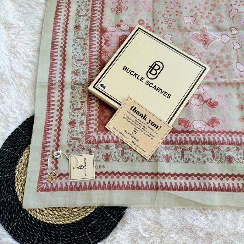 Jual NAGIH OOTD HIJAB AZARA BUCKLE SCARVES PREMIUM MOTIF SEGI EMPAT ...