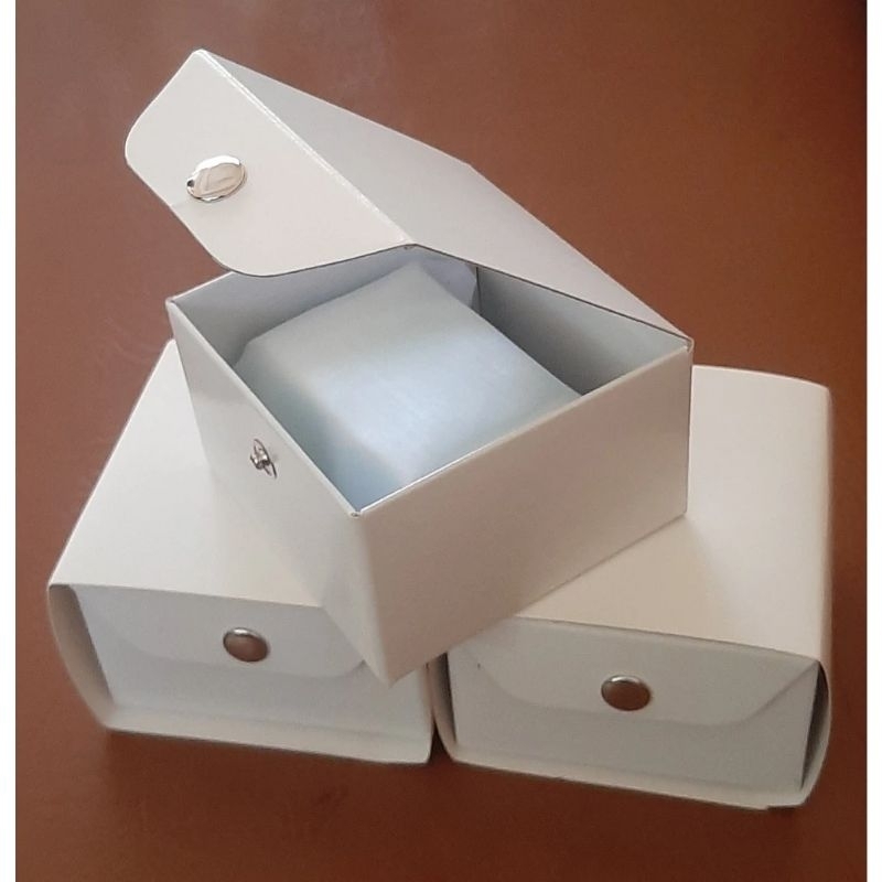 Jual BOX JAM TANGAN KOTAK JAM TANGAN || BOX KANCING | Shopee Indonesia