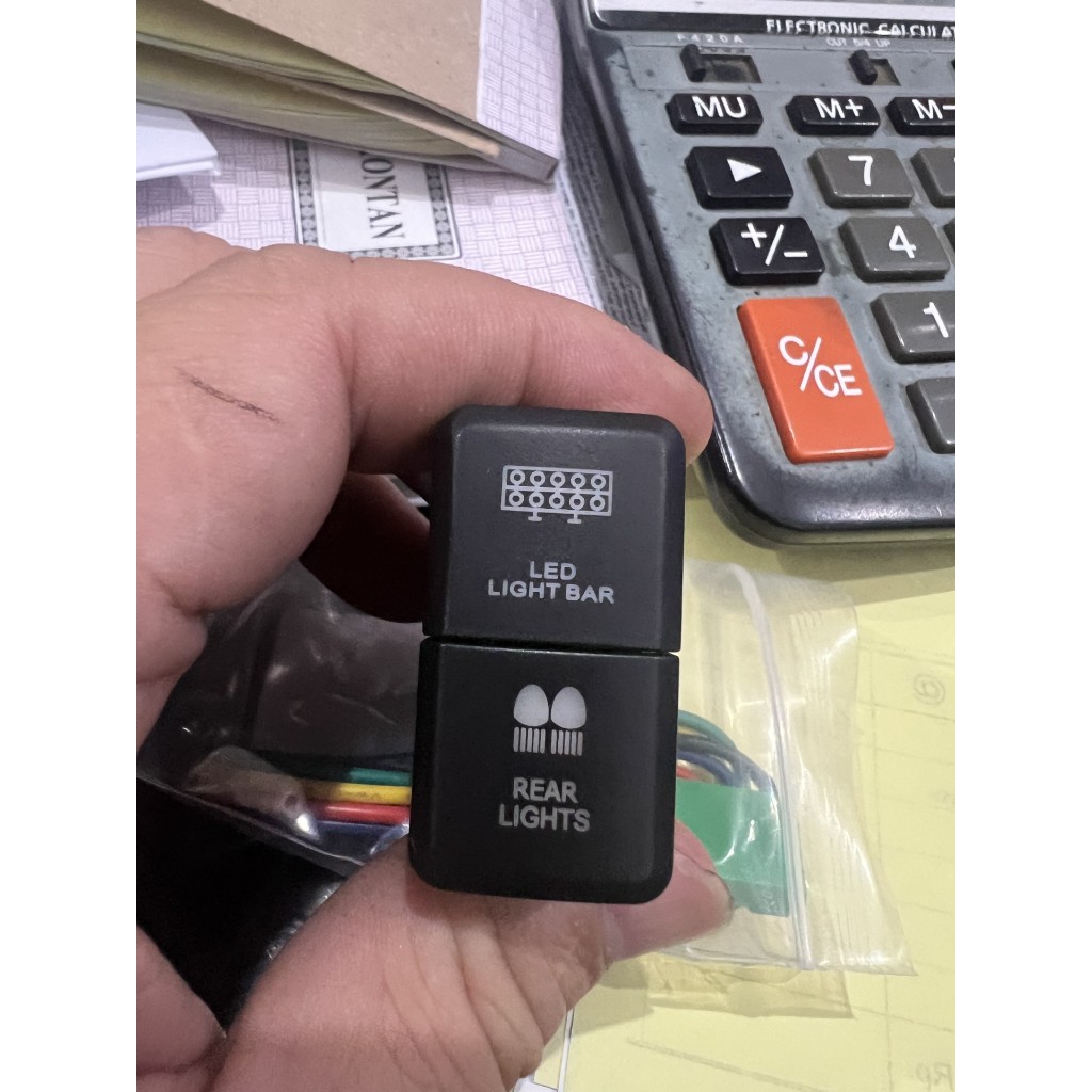 Jual SAKLAR COMBO LED LIGHT BAR DAN REAR LIGHT TOYOTA INNOVA FORTUNER ...