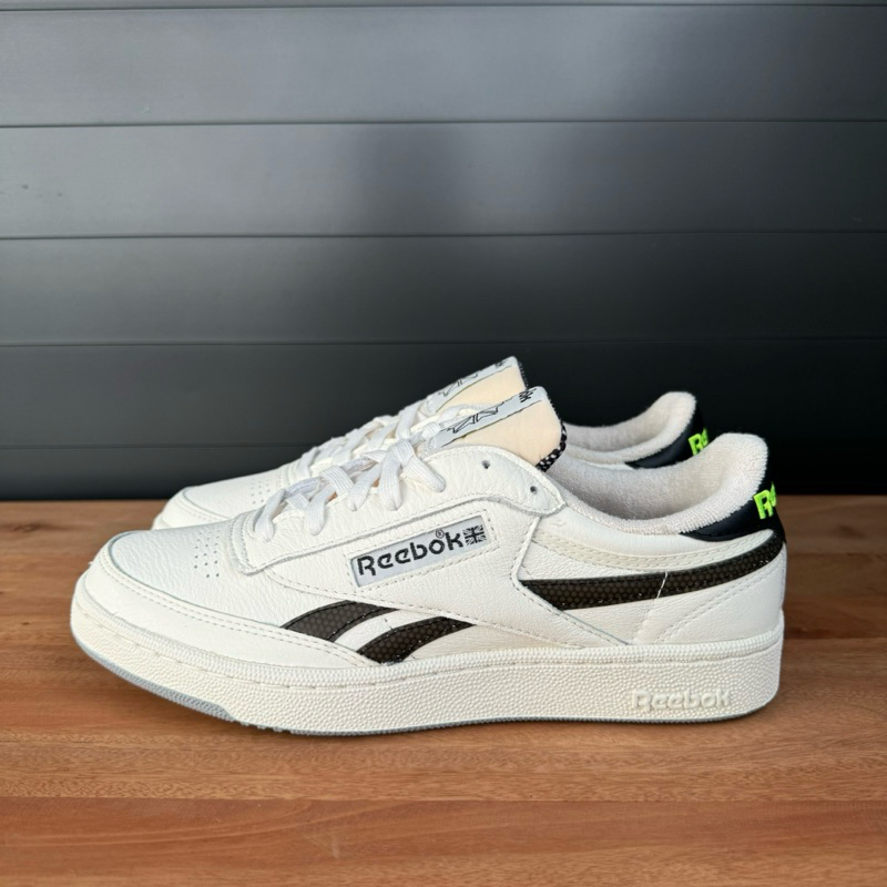 Jual Reebok Club C revenge Vintage White Original PT.Map | Shopee Indonesia