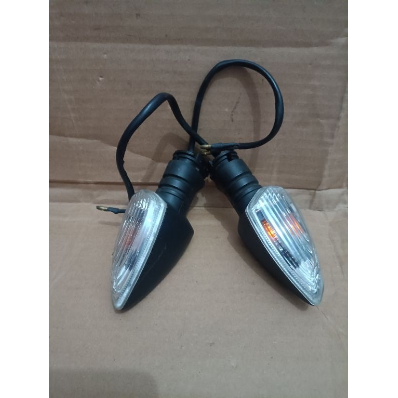 Jual LAMPU RITING LAMPU SEN BAGIAN DEPAN YAMAHA R15 V3 NEW LED | Shopee ...