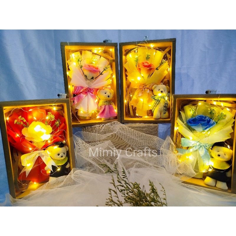 Jual Mimiy Crafts Gift Flower Bouquet In Box kado Graduation Hadiah ...