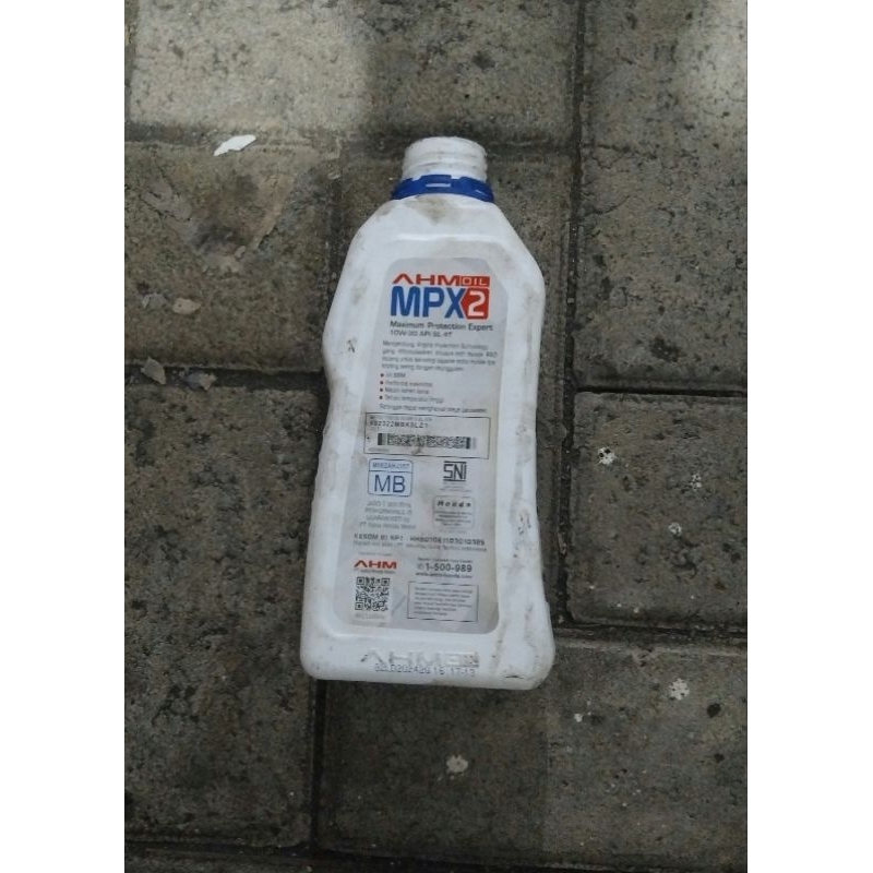 Jual BOTOL OLI KOSONG BEKAS TANPA TUTUP OLI MERK MPX 2 AHM ISI 800 ML ...