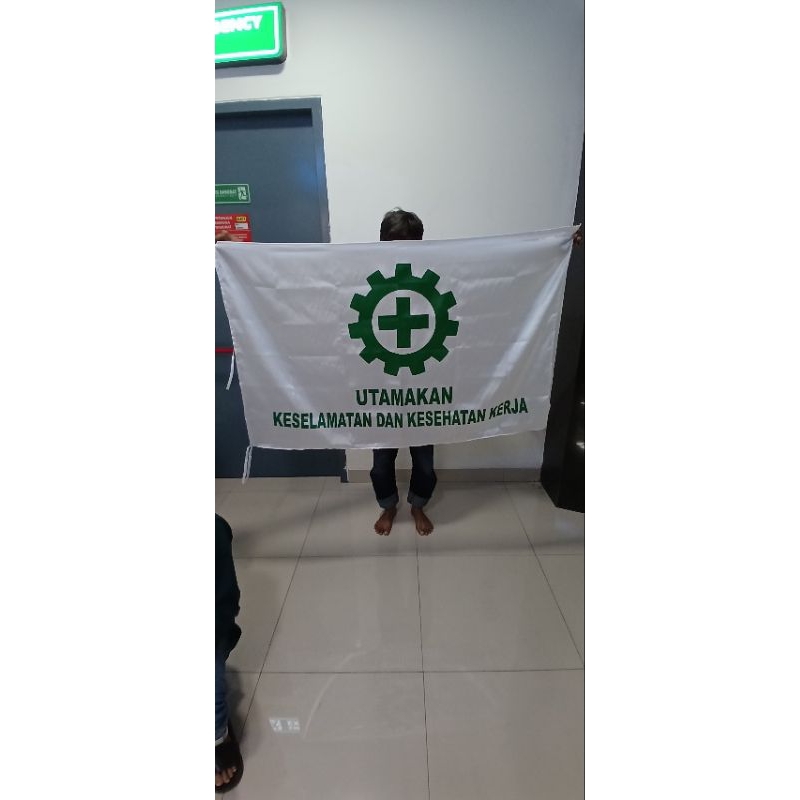 Jual bendera k3 standar depnaker 90x135cm | Shopee Indonesia