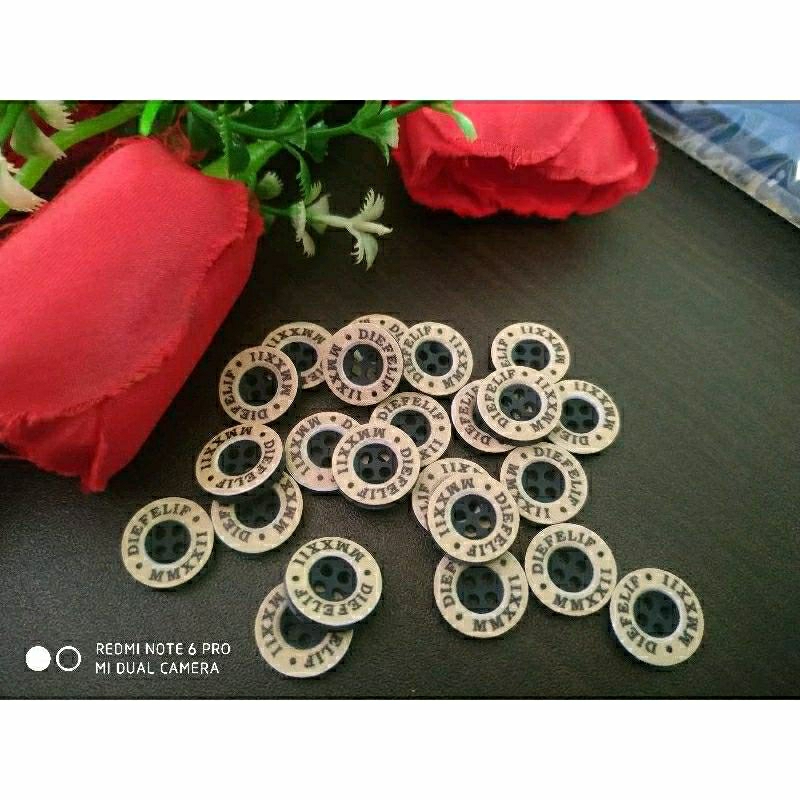 Jual Cetak Kancing Nama Custom Merek Sendiri 1 paket | Shopee Indonesia