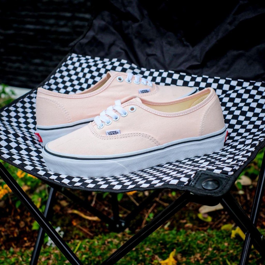 Jual Vans Authentic Color Theory Rose Smoke Original BNIB | Shopee ...