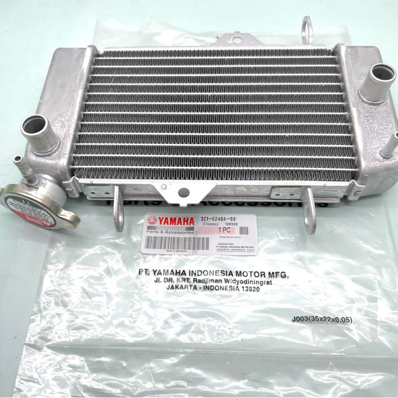 Jual Radiator untuk motor Yamaha Vixion Old , Vixion New kode part 3C1 ...