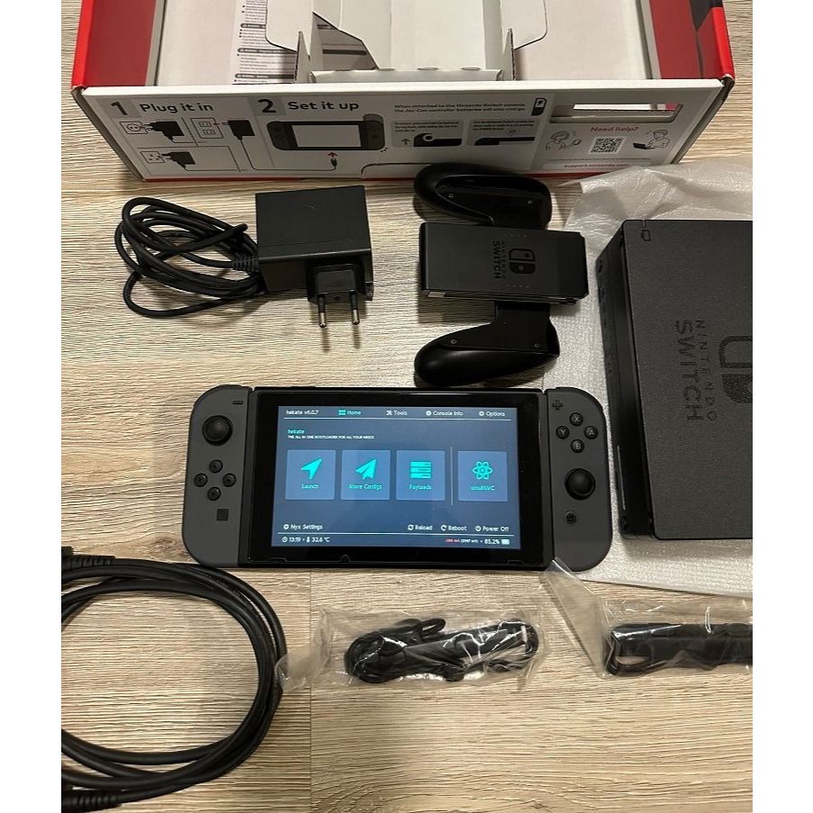 Jual Nintendo Switch Console V2 CFW Hac 001 01 New Model 128GB 256GB ...