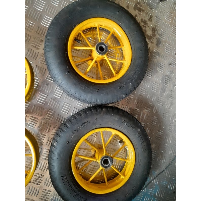 Jual (BUAT ARCO) RODA VELEK R-8 BAN VESPA/BAN ARCO | Shopee Indonesia
