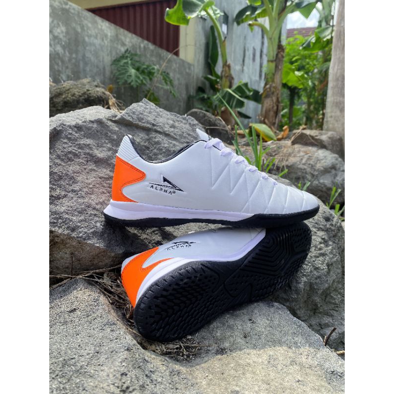 Jual Alpha G - Sepatu Futsal Alpha Generation Pro In Sagara | Shopee ...