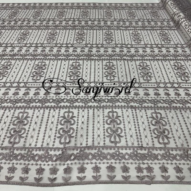 Jual Kain Tile Etnik/ Tile Sapto Etnik/ Bahan Brokat Kebaya | Shopee ...