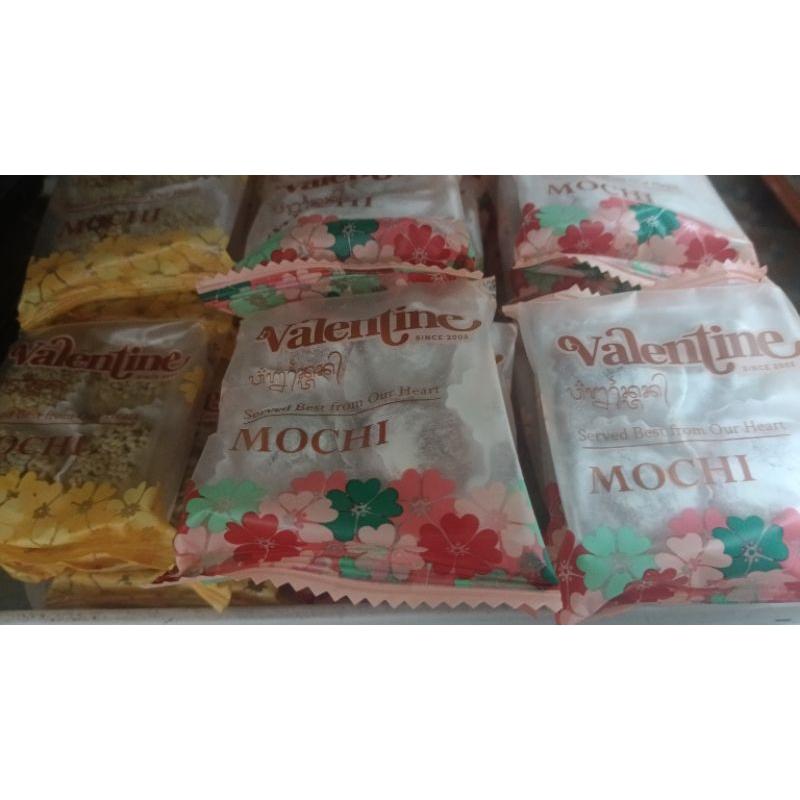 Jual Valentine mochi oleh-oleh khas bali / mochi isi kacang merk ...