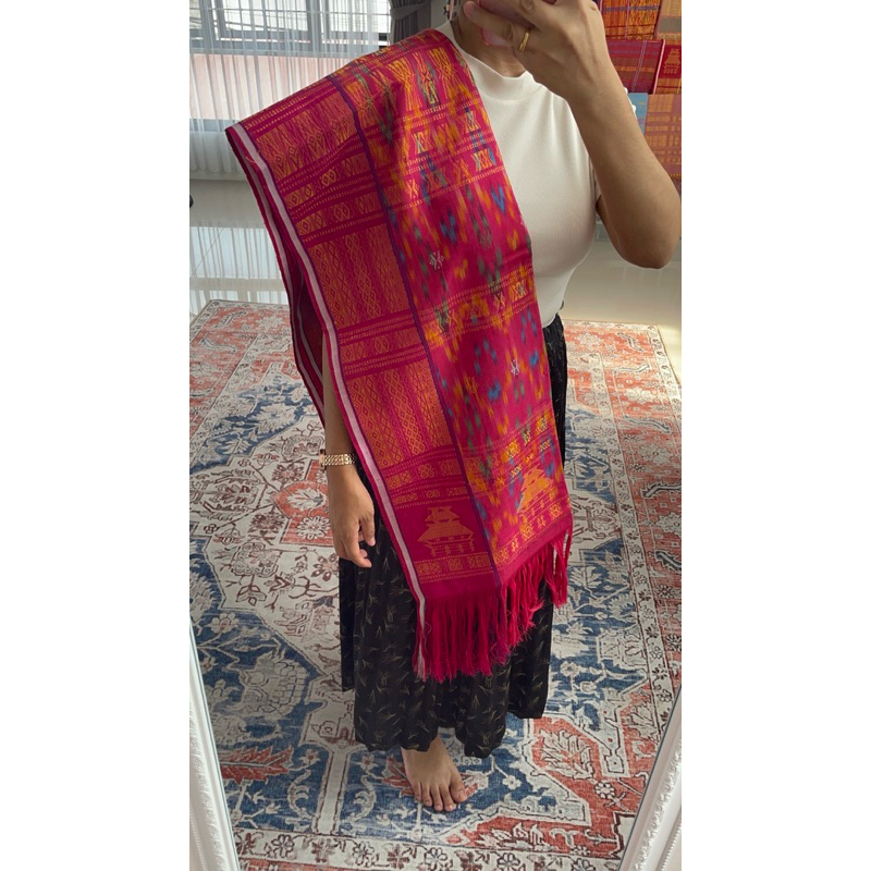 Jual Uis Nipes Karo Bahan Sutra Motif Rumah Adat | Shopee Indonesia