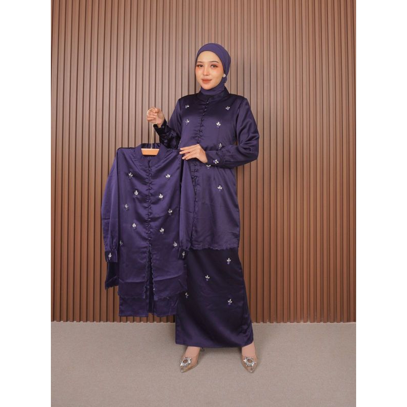 Jual Baju Kurung Melayu One Set Silk Arabelle Payet Premium | Shopee ...