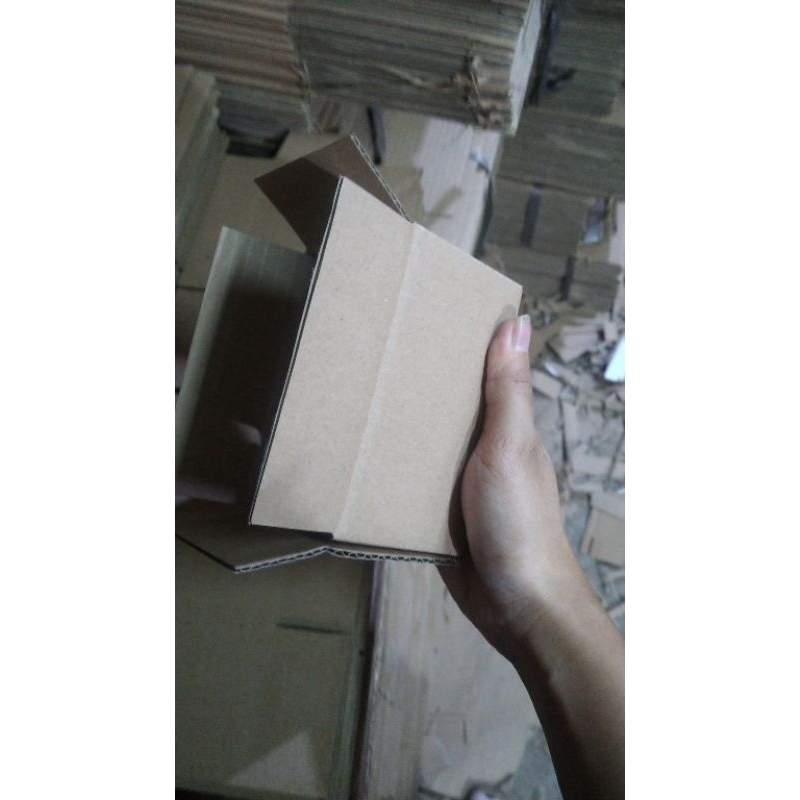 Jual Kardus / Dus Standar kecil 9x9x22 (min order 100 pcs) | Shopee ...