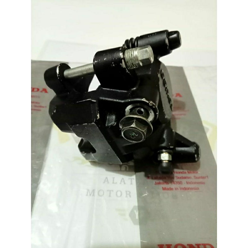 Jual Kaliver Kepala Babi Rem Depan Honda Vario125 Vario150 TOKICO Baru ...