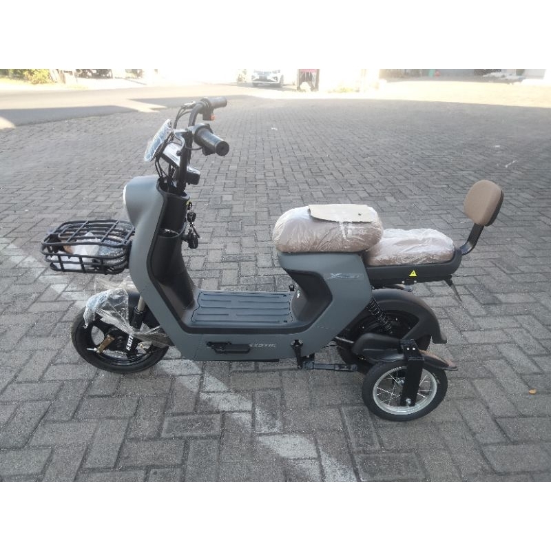 Jual SEPEDA LISTRIK EXOTIC X630 + RODA BANTU | Shopee Indonesia