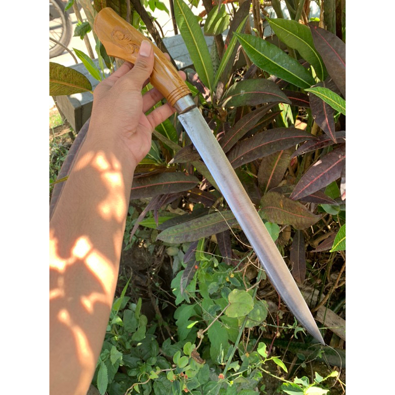 Jual PISAU SEMBELIH 30cm JATI UKIR/ PISAU UKIR/ PISAU TAJAM | Shopee ...