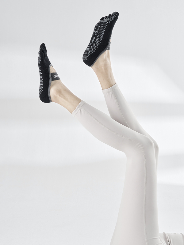 Jual OXY Yoga Socks Non-slip Women's Five-Finger Socks 4057 | Shopee ...