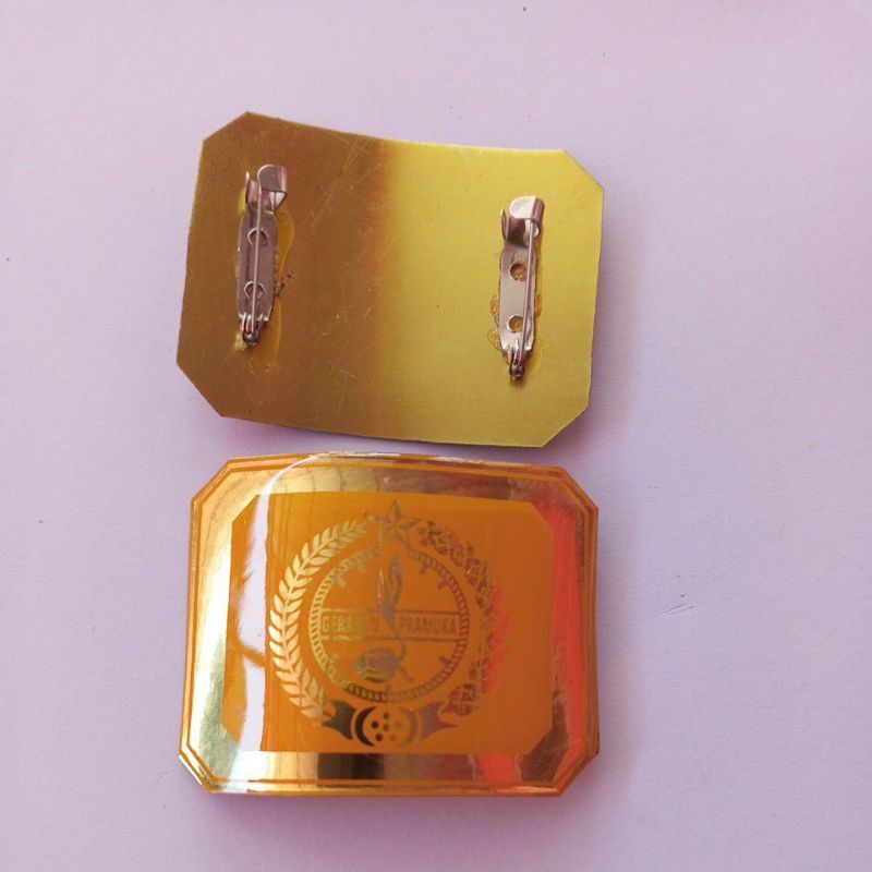 Jual Tatop Baret Putra Fiberglass Scout Baret Pramuka Tanda Topi Emblem ...