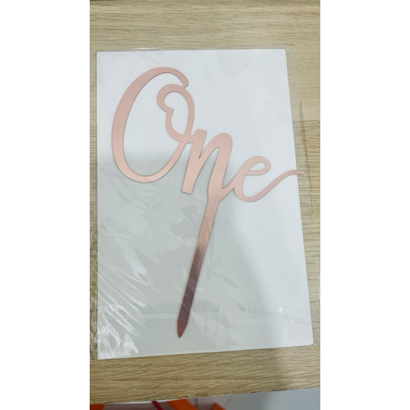 Jual topper acrylic huruf one rose gold pinkish gold murah | Shopee ...