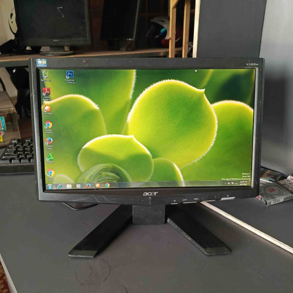 Jual Monitor Lcd Merk Acer Ukuran Layar 16 Inch Kondisi Normal | Shopee ...