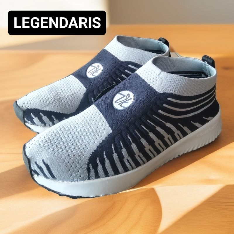 Jual Legendaris sepatu slip on melar,fashion,olahraga acara,ringan di ...