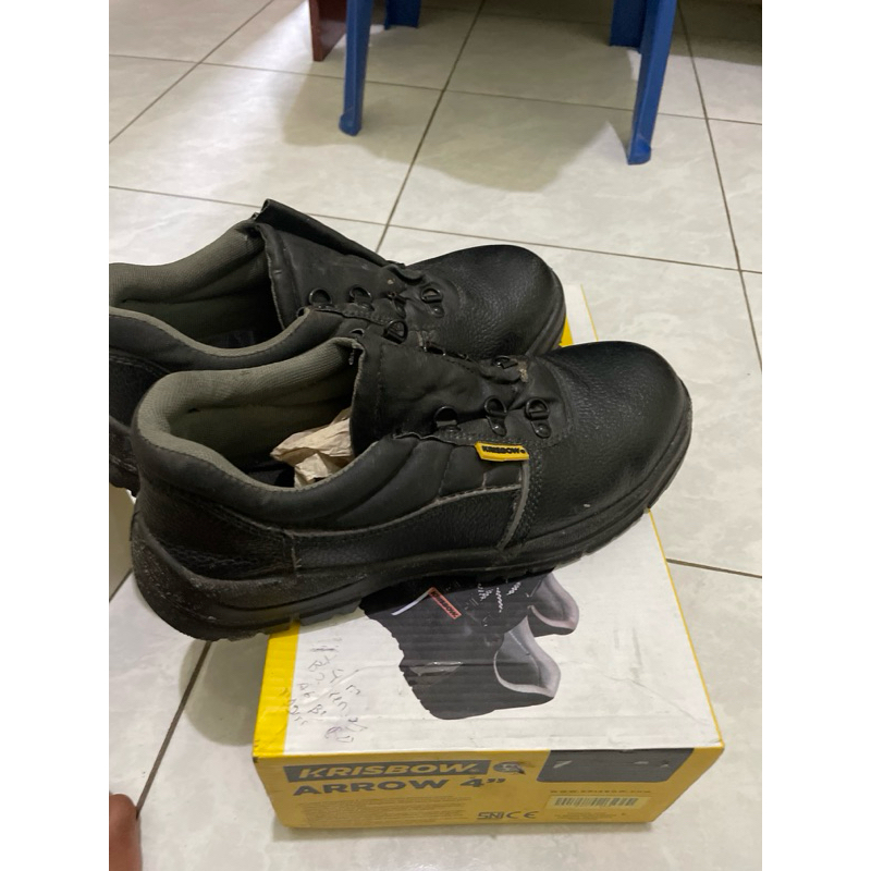 Jual sepatu krisbow arrow 4 | Shopee Indonesia