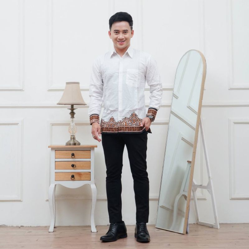 Jual Baju Batik Pria Lengan Panjang Putih Kombinasi Batik Dayak Songket ...