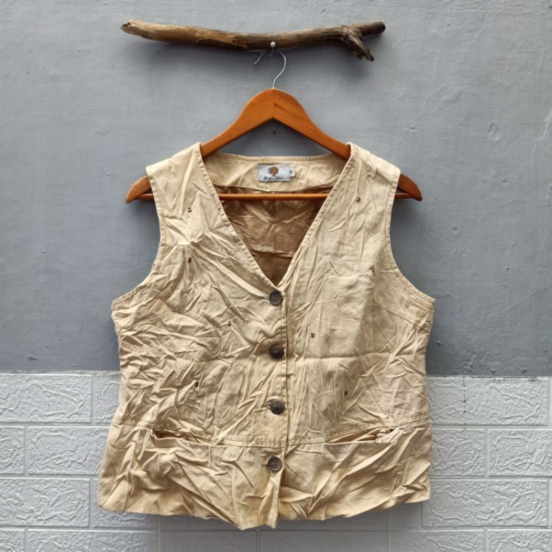 Jual JaketVest rompi cream | Shopee Indonesia