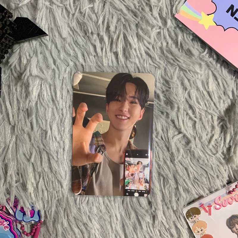 Jual SEVENTEEN HOSHI OFFICIAL PC | HEAVEN FML FOLLOW 17 RIGHT HERE ...