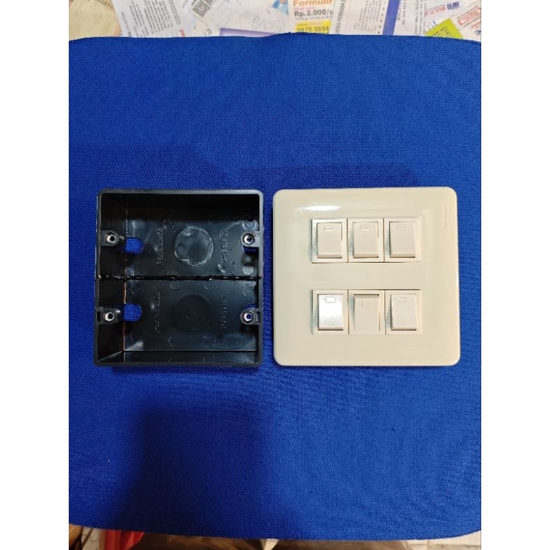 Jual PANASONIC SAKLAR GRID SWITCH 6 GANG + INBOWDUS PLASTIK HANDMADE | Shopee Indonesia