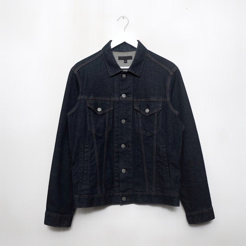 Jual Uniqlo Trucker Denim Jacket | Shopee Indonesia