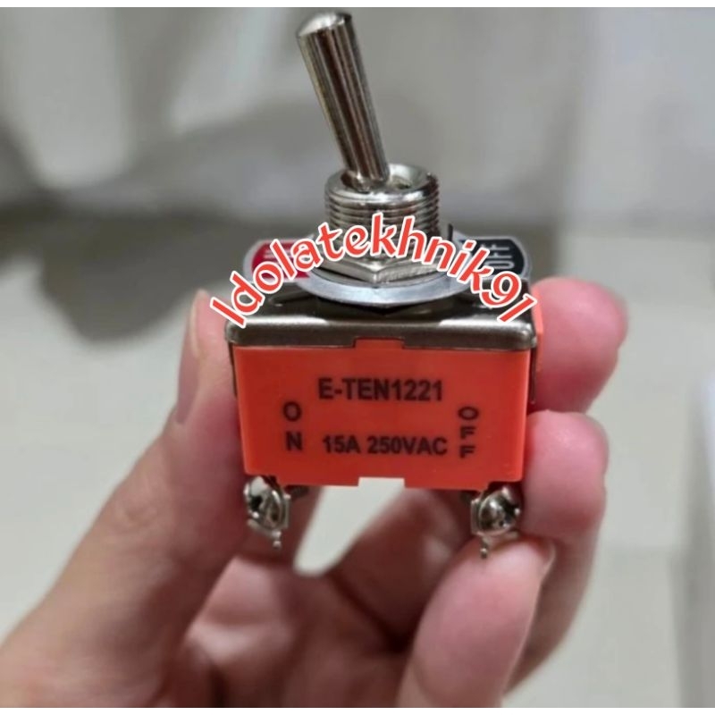 Jual SAKLAR TOGGLE SWITCH TOGLE 1221 ON OFF 4PIN 15A 250V AC / 4KAKI ON ...