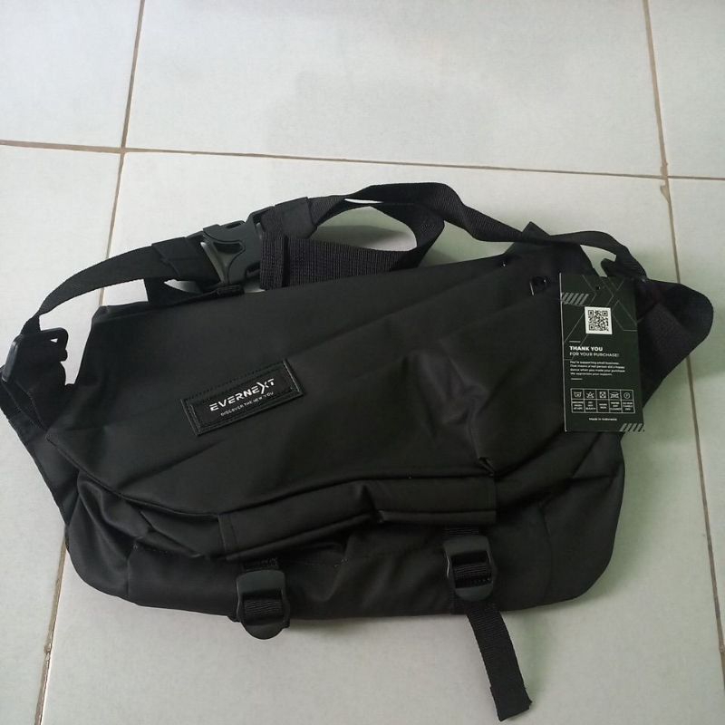 Jual Evernext Sling Bag Volta (baru ori) | Shopee Indonesia