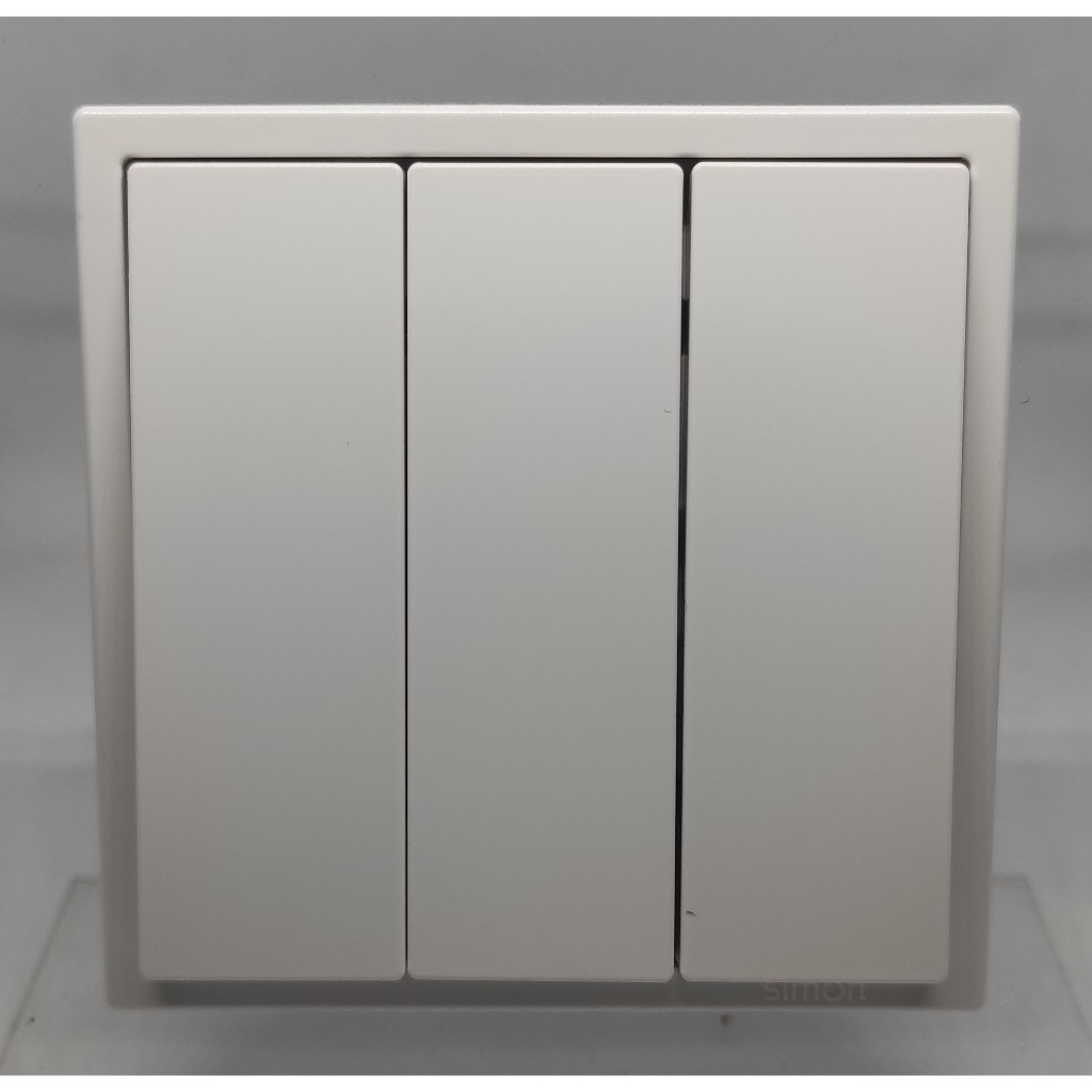 Jual SIMON I7 WHITE SAKLAR TRIPLE 3 GANG 1 WAY SWITCH | Shopee Indonesia