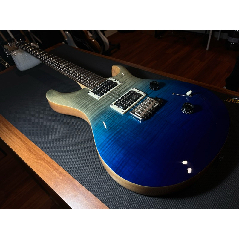 Jual PRS SE Custom 24 Blue Fade | Shopee Indonesia