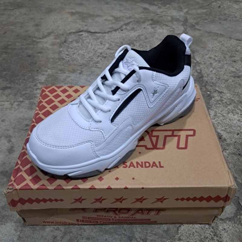 Jual Sepatu Sneakers Putih Pria / Sepatu Volly / Sepatu Badminton/Bulu ...