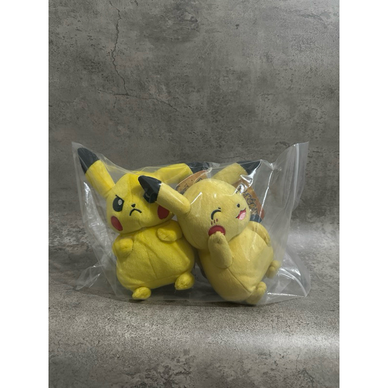 Jual Pikachu Marah dan Pikachu Senyum (2 Boneka) | Shopee Indonesia