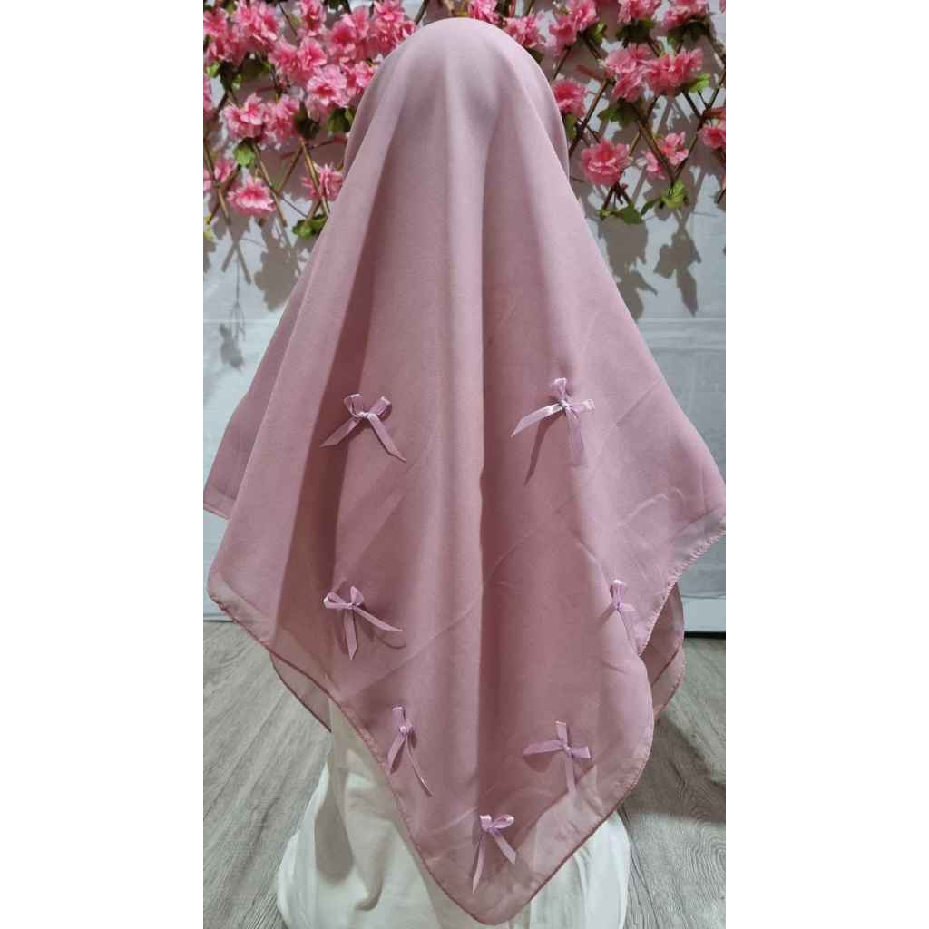 Jual Hijab bros pita merah, Broken white, coklat muda dan maroon merah ...