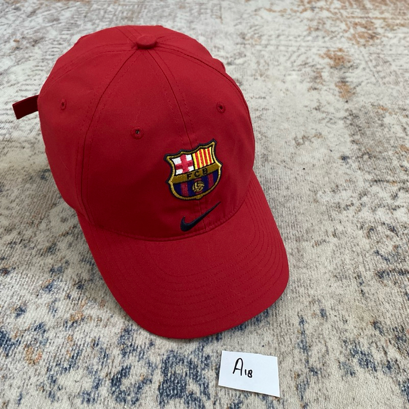 Jual Nike x Barcelona Cap Merah | Shopee Indonesia