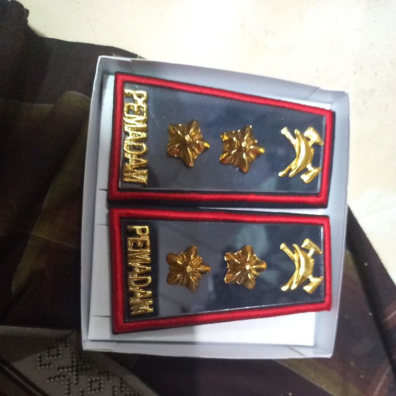 Jual pangkat pemadam 4a lis merah pangkat damkar | Shopee Indonesia