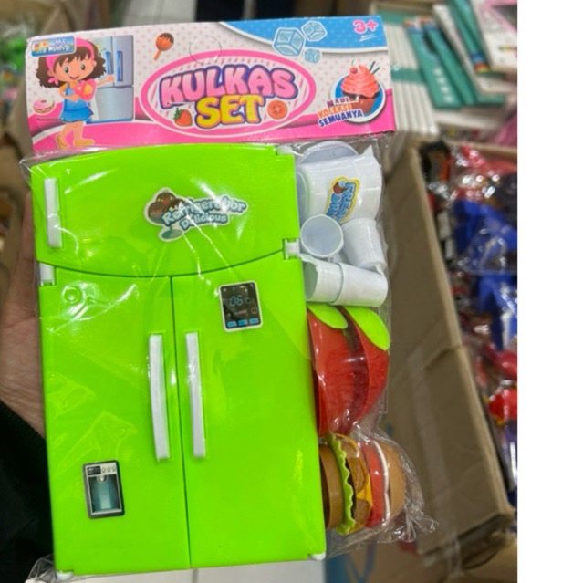 Jual Mainan Kulkas Set Murah, lengkap dengan stiker dan cetakan ...