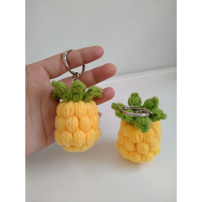 Jual KEYCHAIN AMIGURUMI PINEAPPLE GANTUNGAN KUNCI NANAS CROCHET SOUVENIR | Shopee Indonesia
