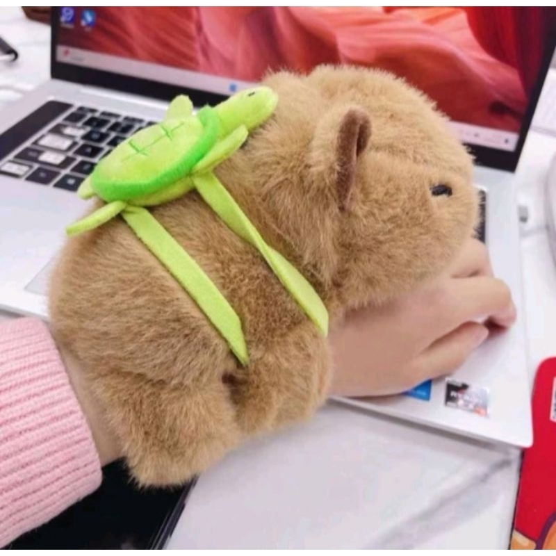 Jual Boneka Viral Capybara Capybara Maxwel Nempel di mana aja 18cm ...