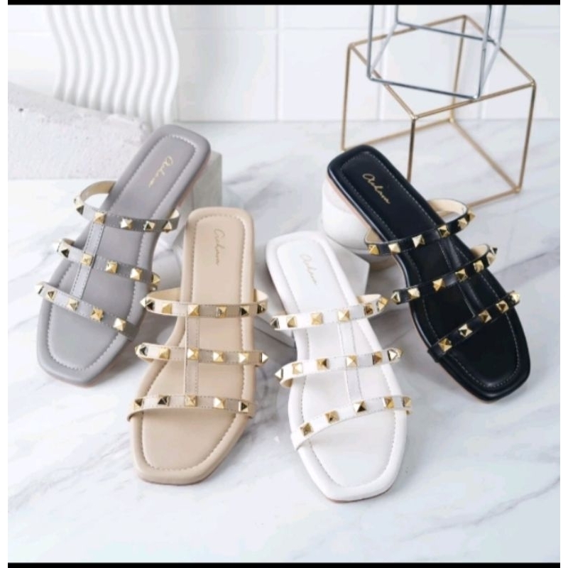 Jual SANDAL WANITA TEPLEK TER BARU TALI 3 PIRAMID VT01 | Shopee Indonesia