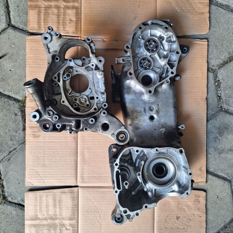 Jual CRANKCASE BLOK KALTER TENGAH KANAN KIRI KRENGKES VARIO 125 VARIO ...