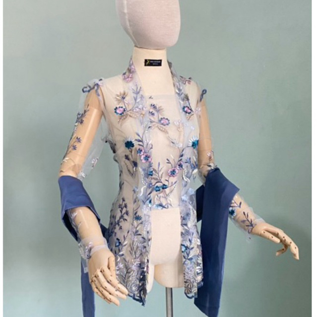 Jual Kebaya kutubaru bunga sulur Denim | kebaya bunga garden | kebaya ...