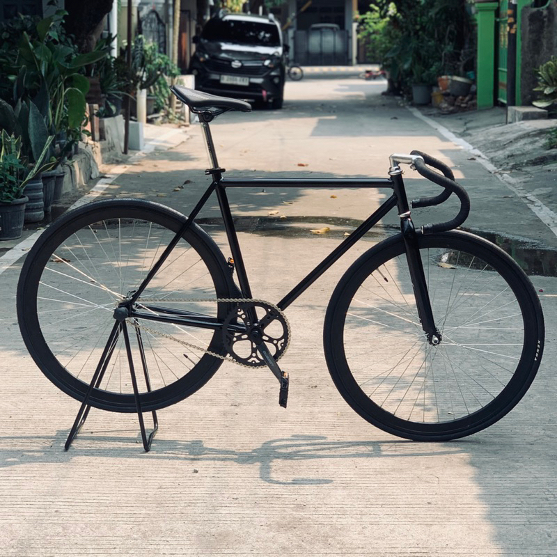 Jual Fixie Fullbike Classic 700c | Shopee Indonesia