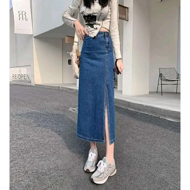 Jual Rok denim impor terbaru belah depan samping dan belakang bahan ...